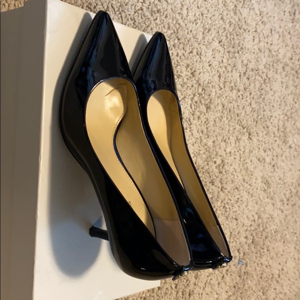 Michael Kors Patent Pointy Heel Pumps - Gem